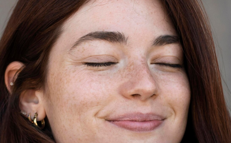 How To Remove Age Spots Naturally? (Proven Ways) - Green Relief Health
